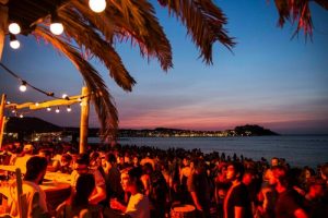 Calvi on the rocks - Logements, Billets et conseils! Virée-Malin.fr